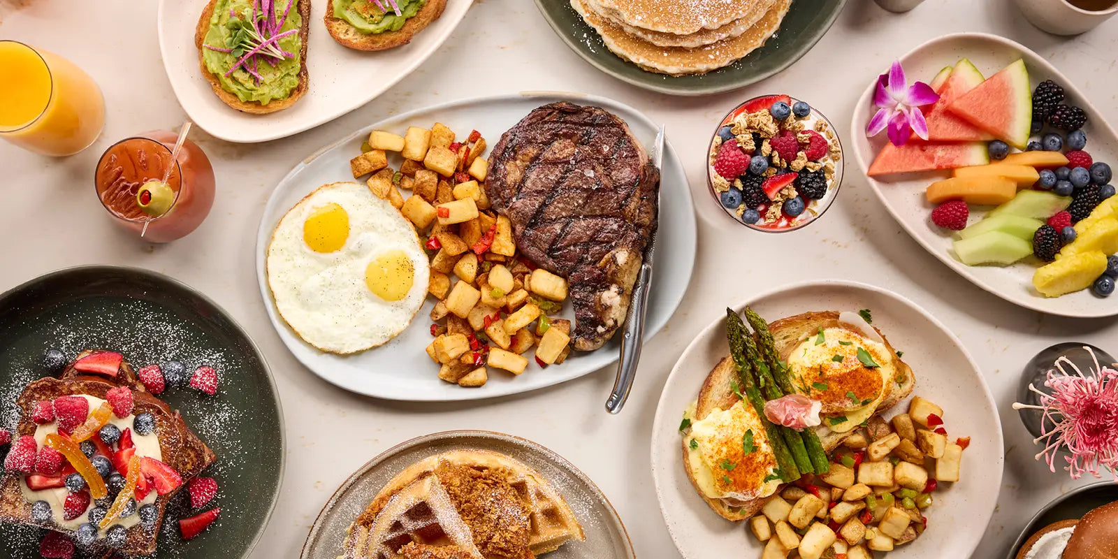 Group Activities in Vegas Without the Club Scene – Atomic Golf